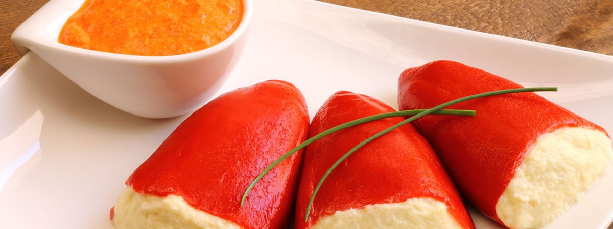 Recipes with a simple can of Piquillo peppers - Fascinating Spain