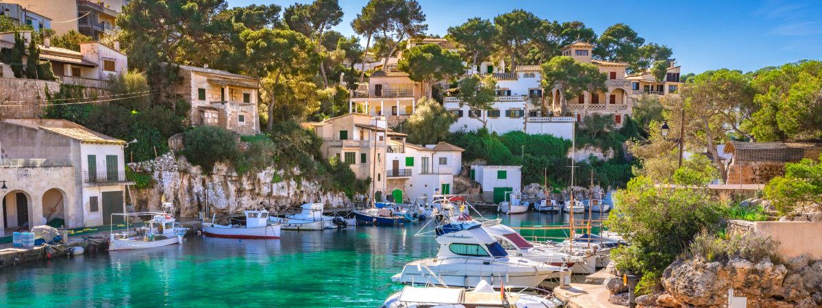 The best coastal towns with beautiful beaches in Spain